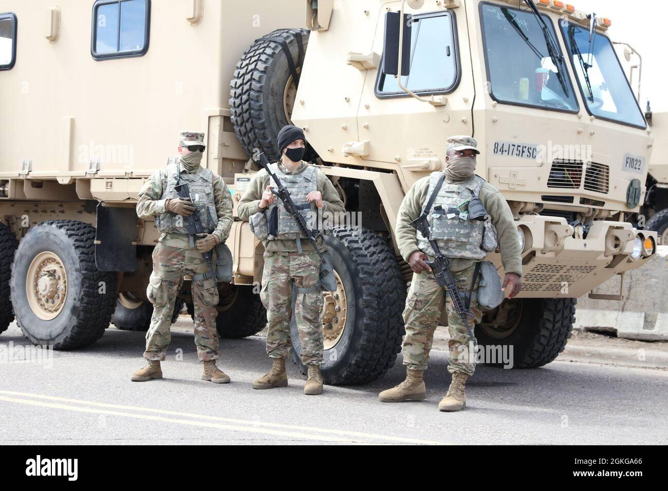 Minneapolis police officers secure hi-res stock photography and images ...