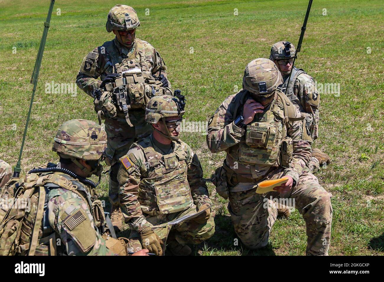 Soldiers from C Company “Cougar,” 2nd Battalion, 327th Infantry ...