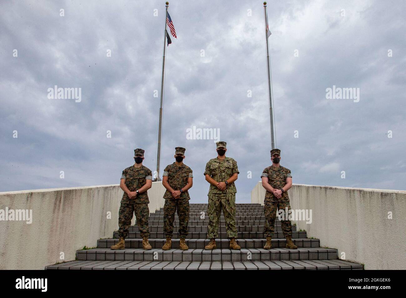 Service members with headquarters and support battalion, Marine Corps ...