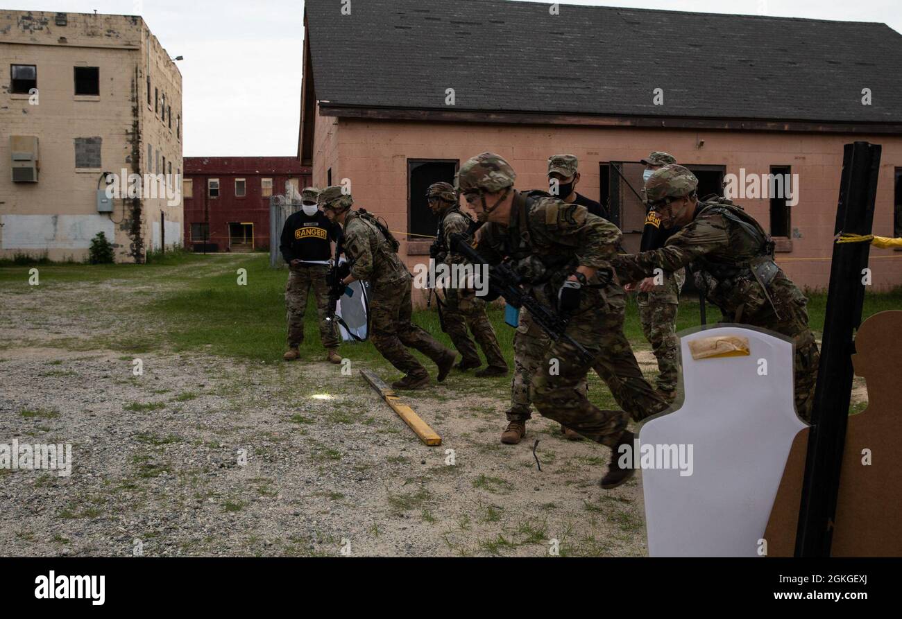 Rangers competes in the 2021 Best Ranger Competition on Fort Benning ...