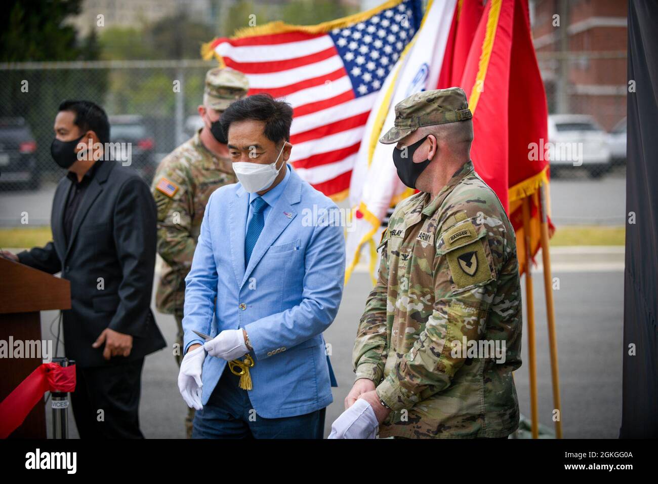 CAMP HUMPHREYS, Republic of Korea - Mr. Jung, Jang Seon, the Mayor of ...