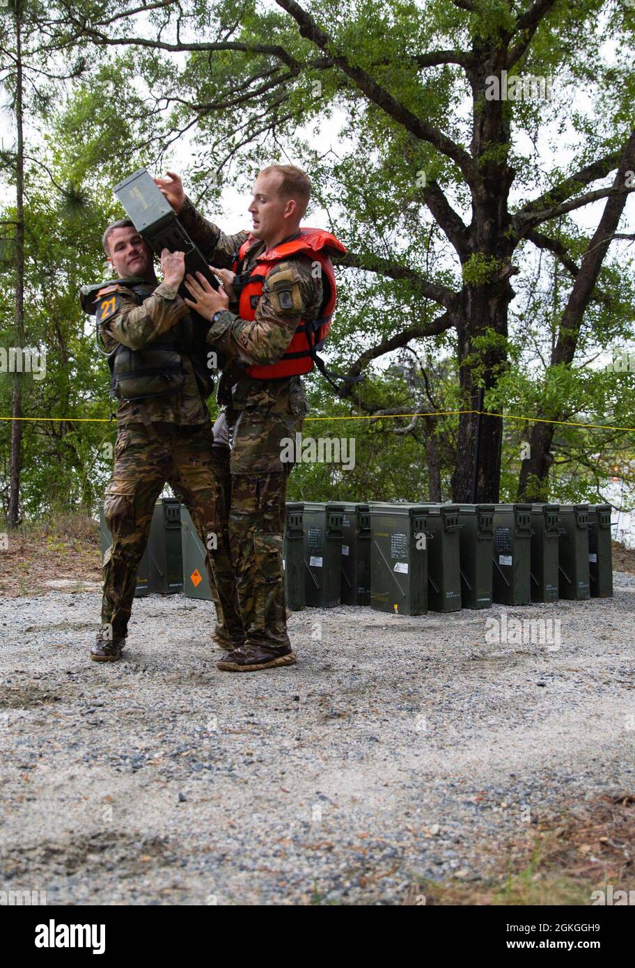 173rd airborne brigade combat team hi-res stock photography and images ...