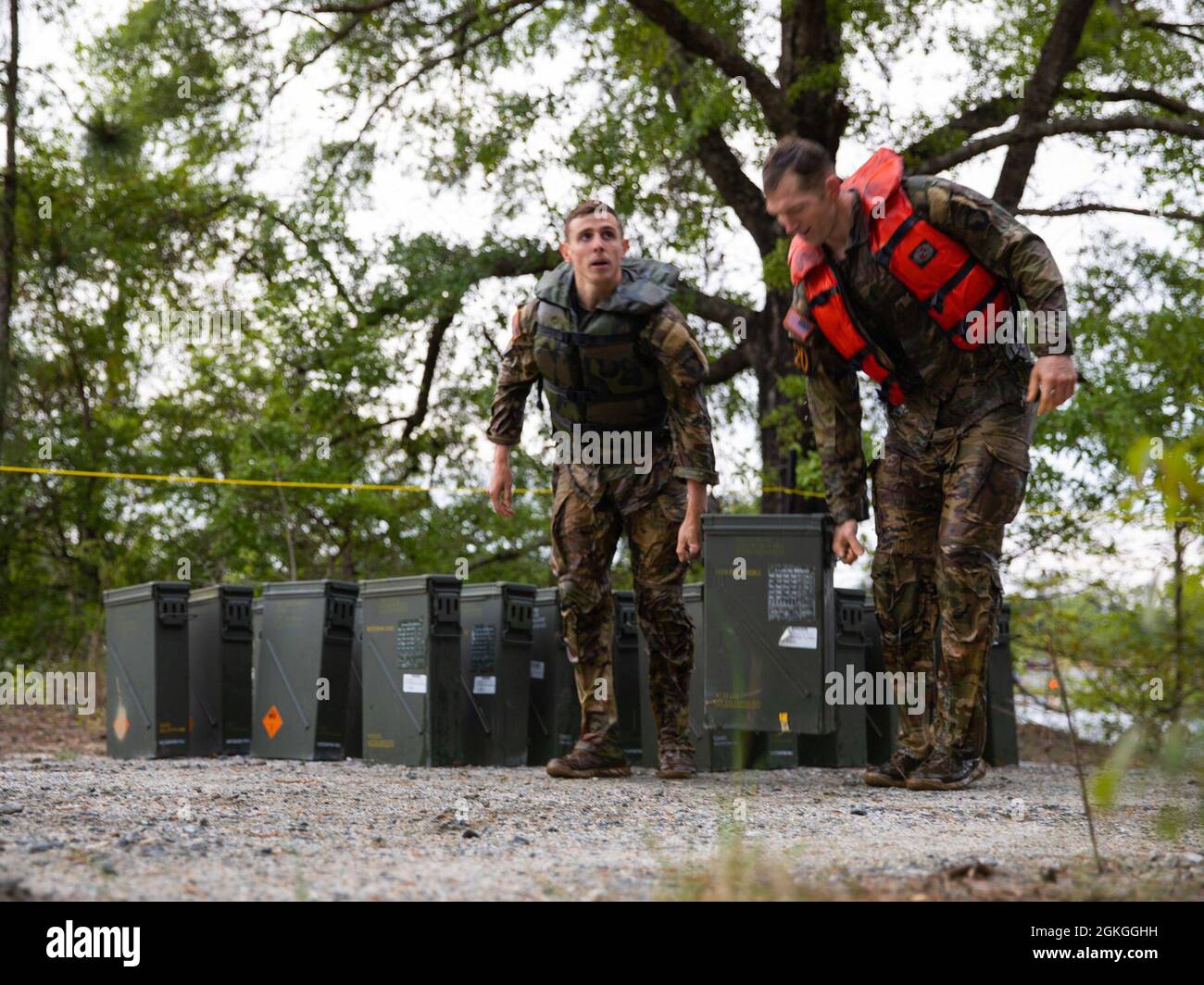 U.S. Army 1Lt. Farrell, Andrew (left) and 1Lt. Sealby, Reid (right ...