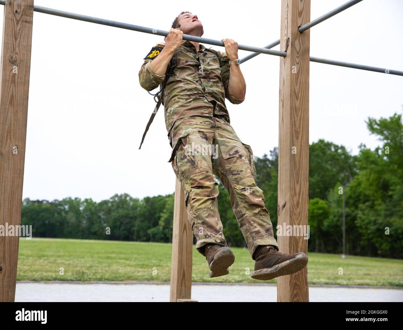U.S. Army 1Lt. Ortega, Raymond, assigned to 101st Airborne Division ...
