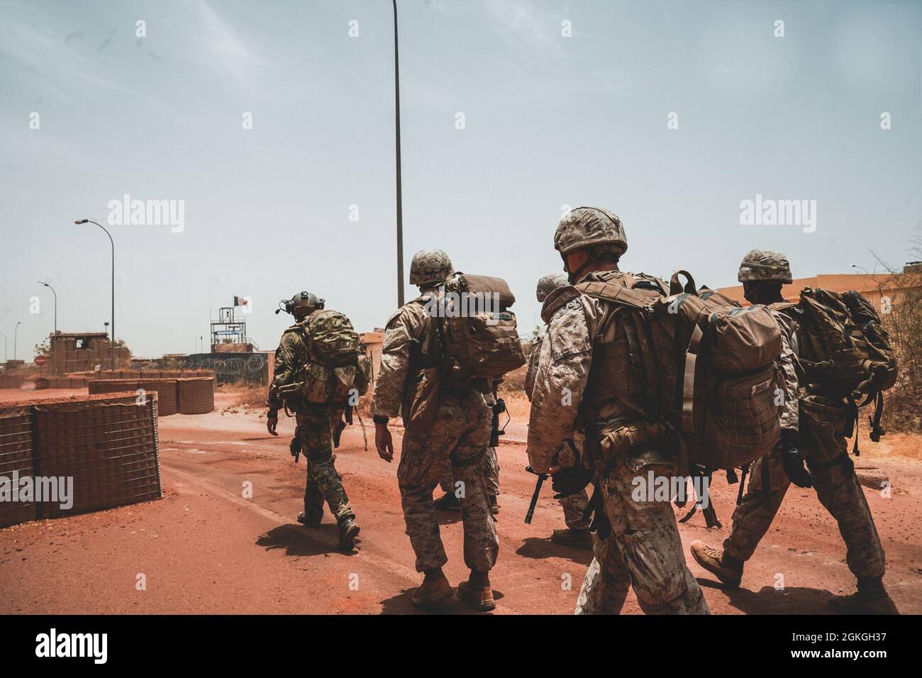 A U.S. Army Special Forces Soldier with 3rd Special Forces Group ...