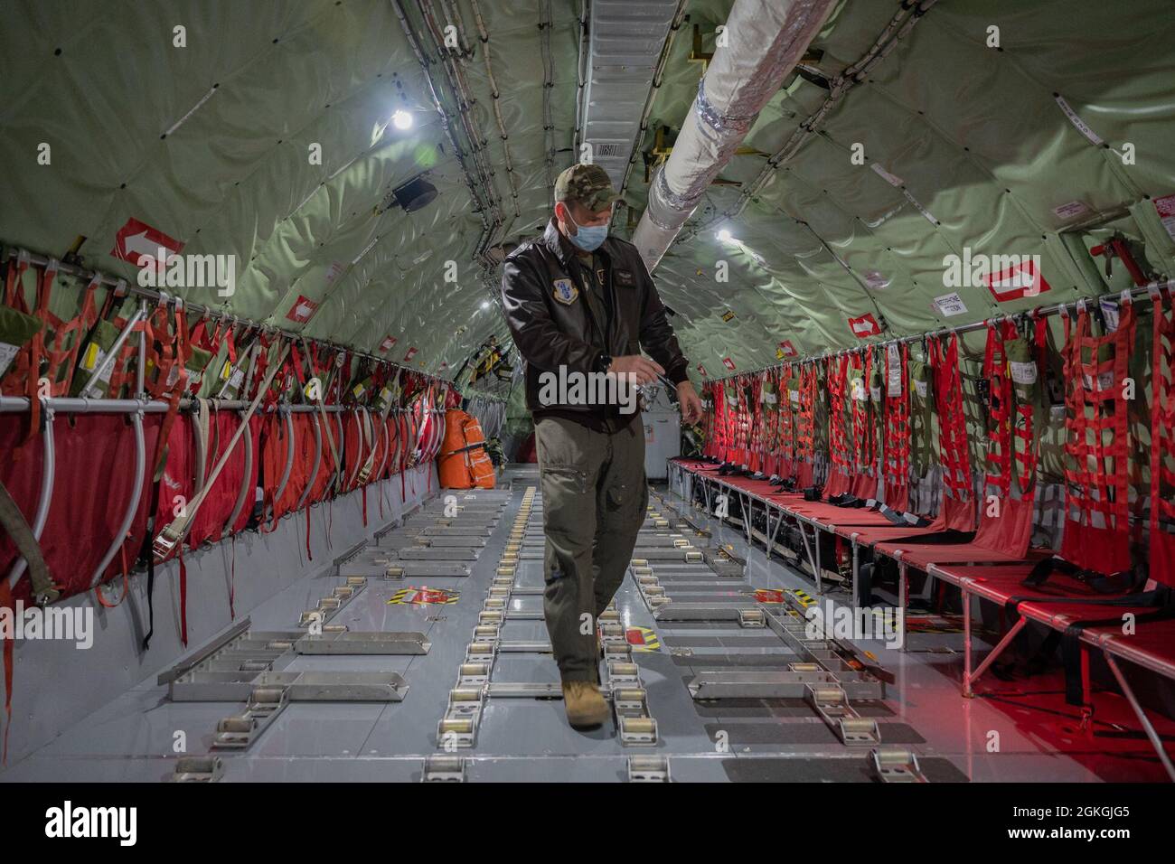 U.S. Air Force Tech. Sgt. Adam Gilfillan, 190th Air Refueling Wing boom ...