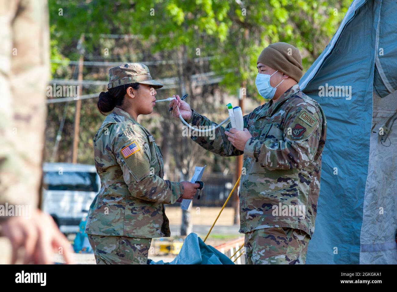 A California Army National Guard soldier with the 95th Civil Support ...