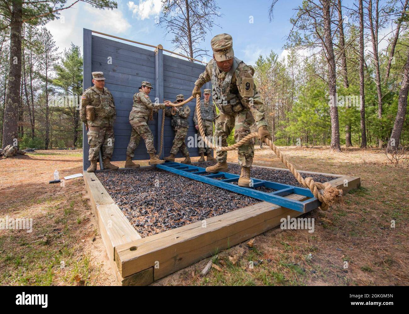 Soldiers of B Co, 1-334 Regiment (TS), 3rd Brigade, 95th Division (IET ...