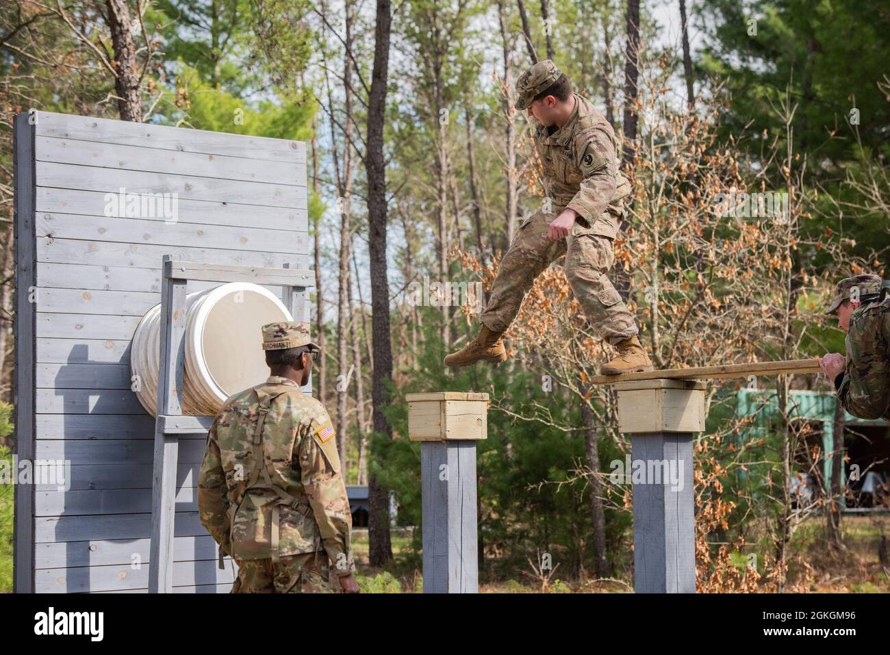Soldiers of B Co, 1-334 Regiment (TS), 3rd Brigade, 95th Division (IET ...