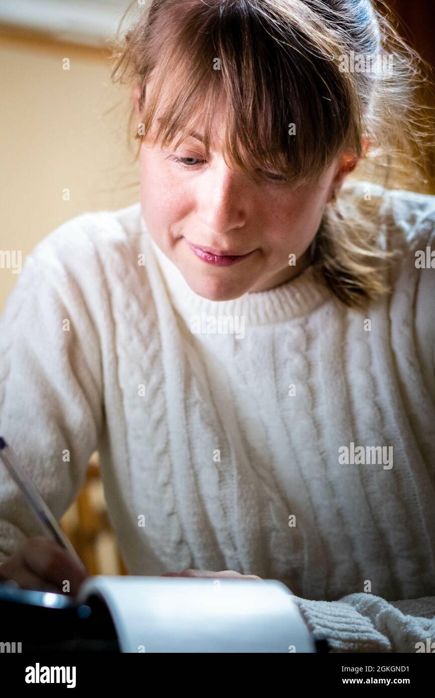 Lady writing letter hi-res stock photography and images - Alamy