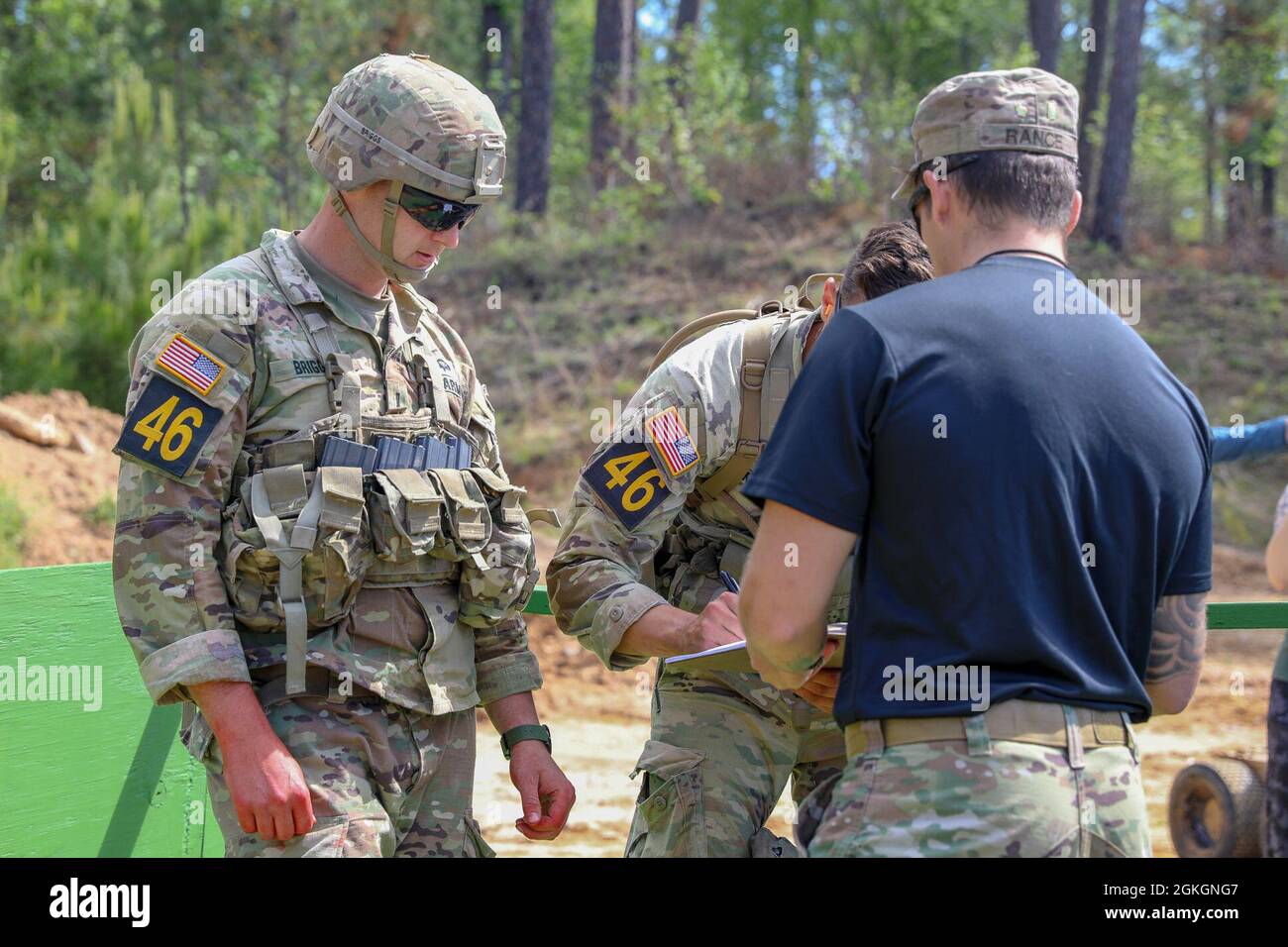 1st Lt Christian Briggs and Spc. Jerry Marksbury sign off on their time ...