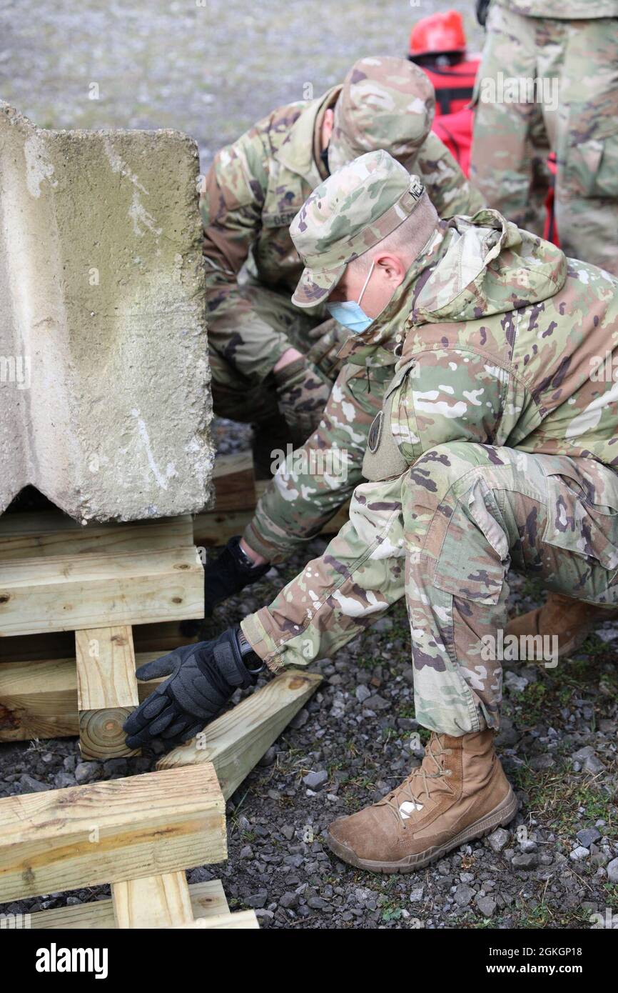 152nd brigade engineer battalion hi-res stock photography and images ...