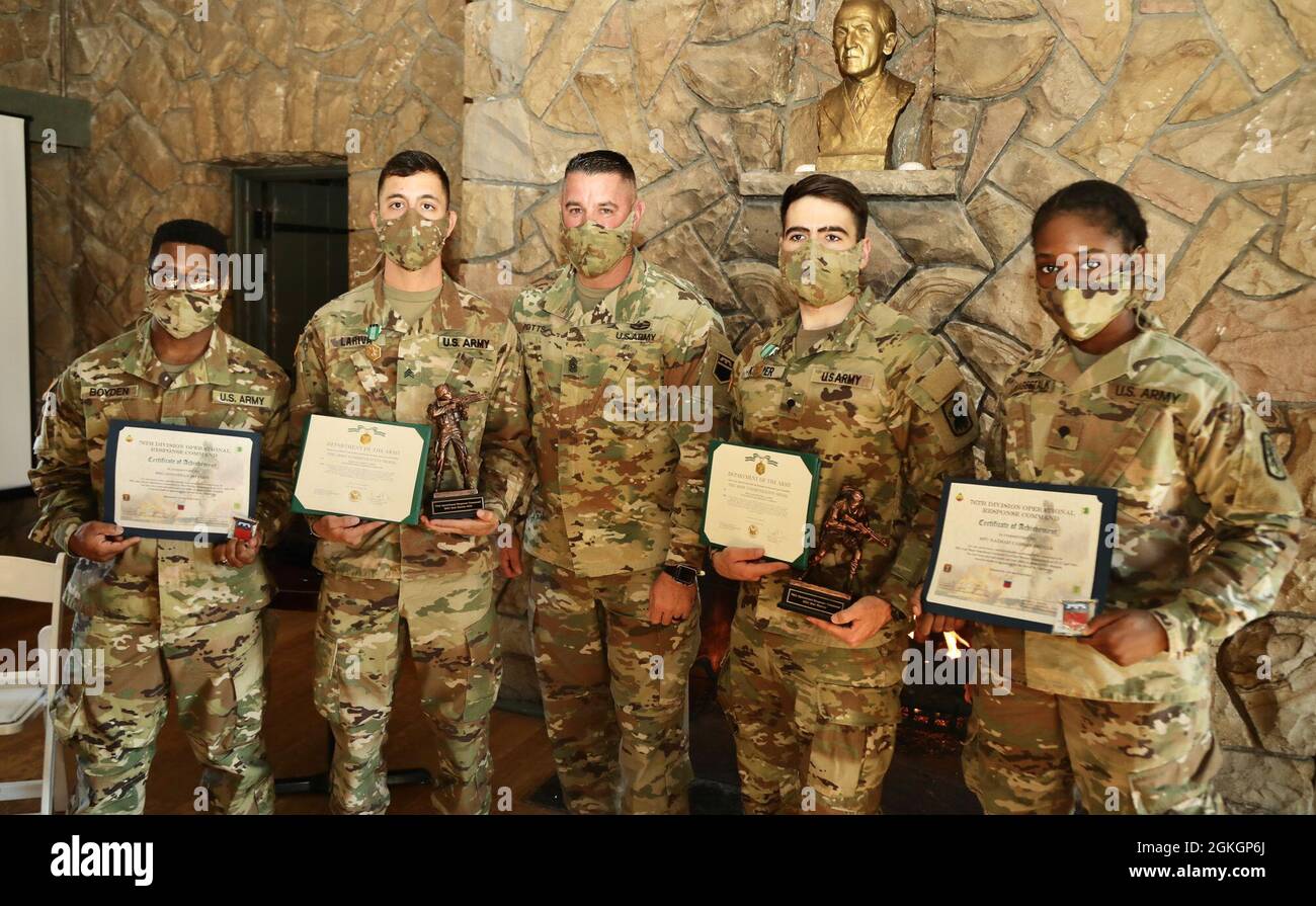 The winners and runners up from the Joint Command Best Warrior ...