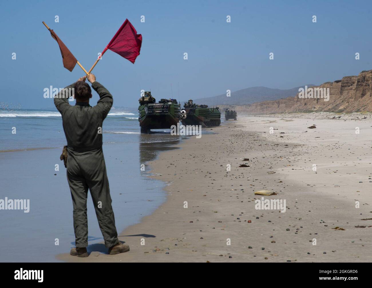 U.S. Marines with 3rd Assault Amphibian Battalion, 1st Marine Division ...