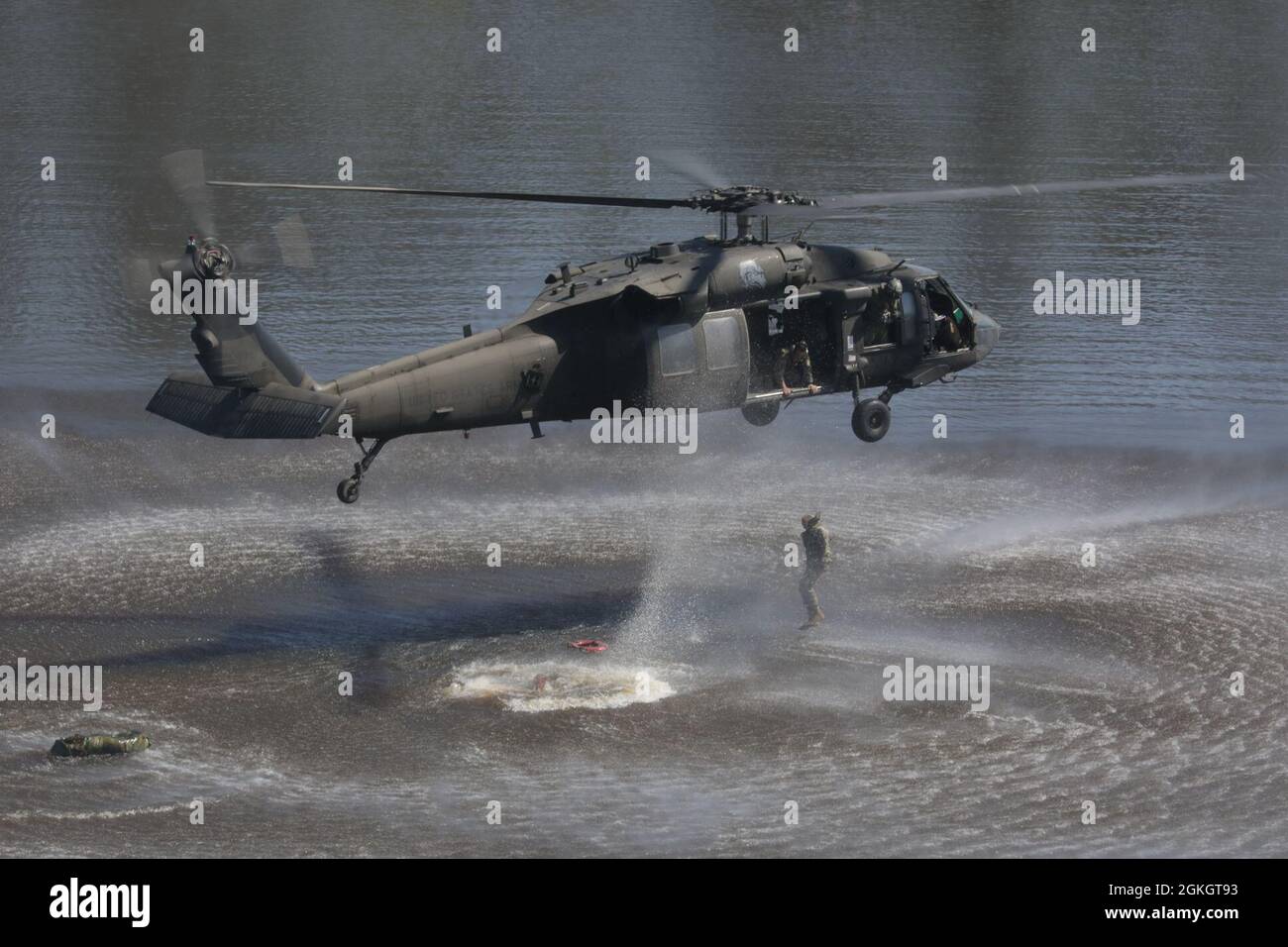 U.S. Army Rangers participate in the Combat Water Survival Assessment ...