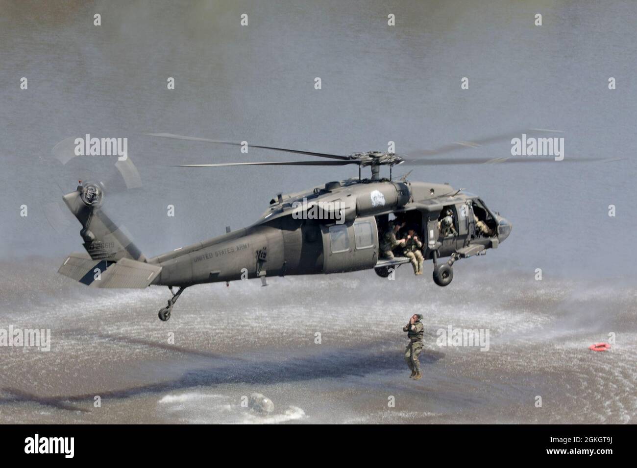 U.S. Army Rangers participate in the Combat Water Survival Assessment ...