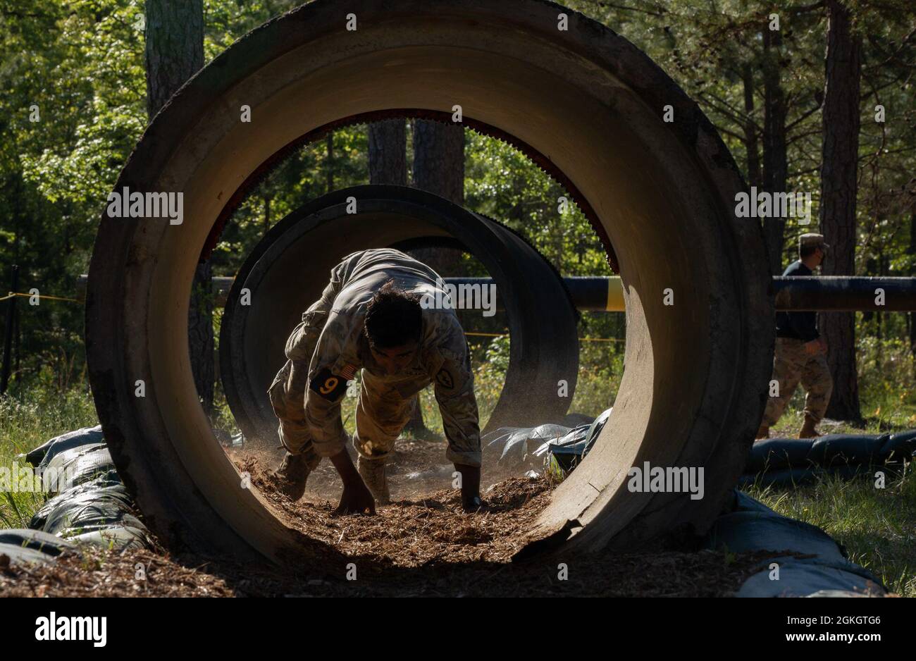 U.S. Army 1LT Aaqib Syed, assigned to 25th Infanty Division, competes ...