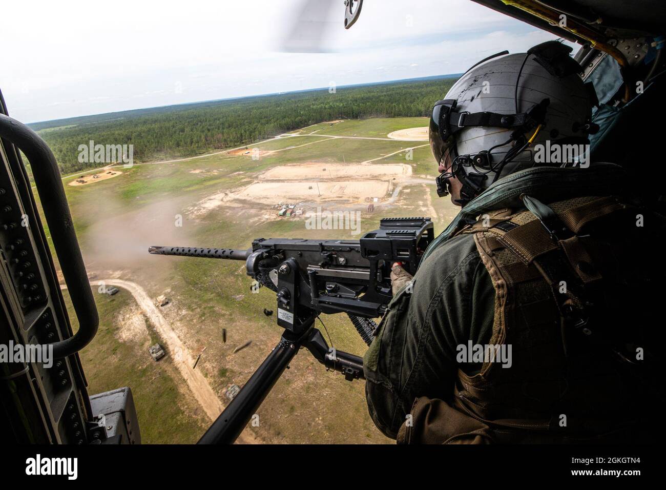 U.S. Naval Aircrewman (Helicopter) Petty Officer 2nd Class Tanner ...