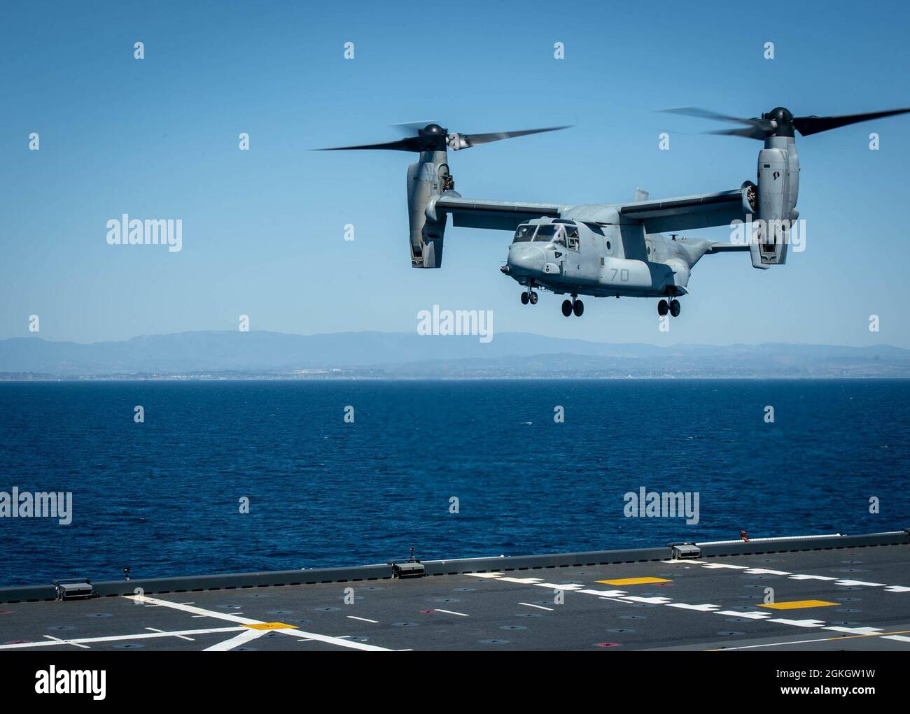 210418-N-DA693-1053 PACIFIC OCEAN (Apr. 18, 2021) An MV-22B Osprey ...