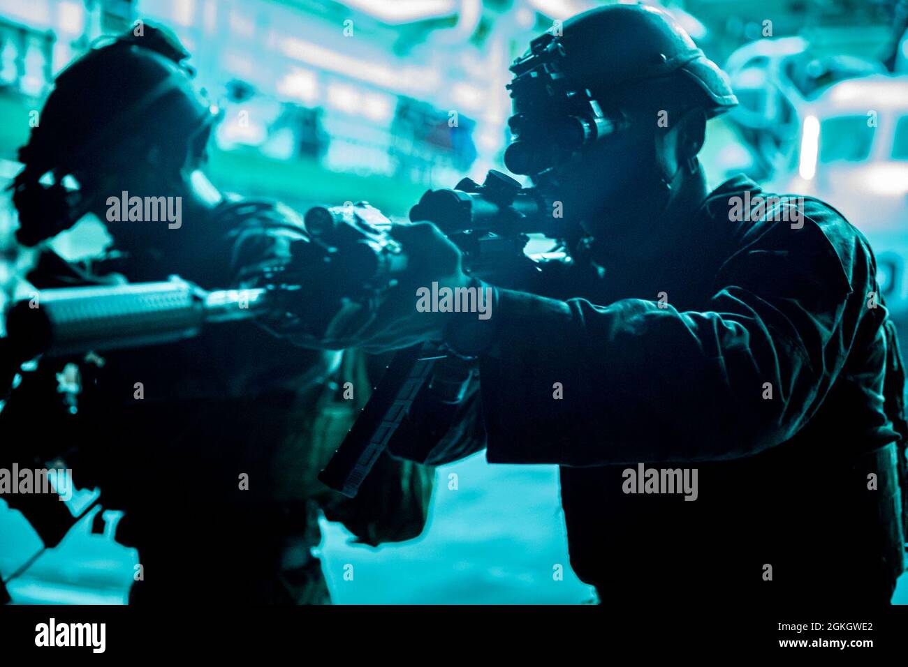 PACIFIC OCEAN (April 18, 2021) U.S. Marine Corps Lance Cpl. Dawson ...