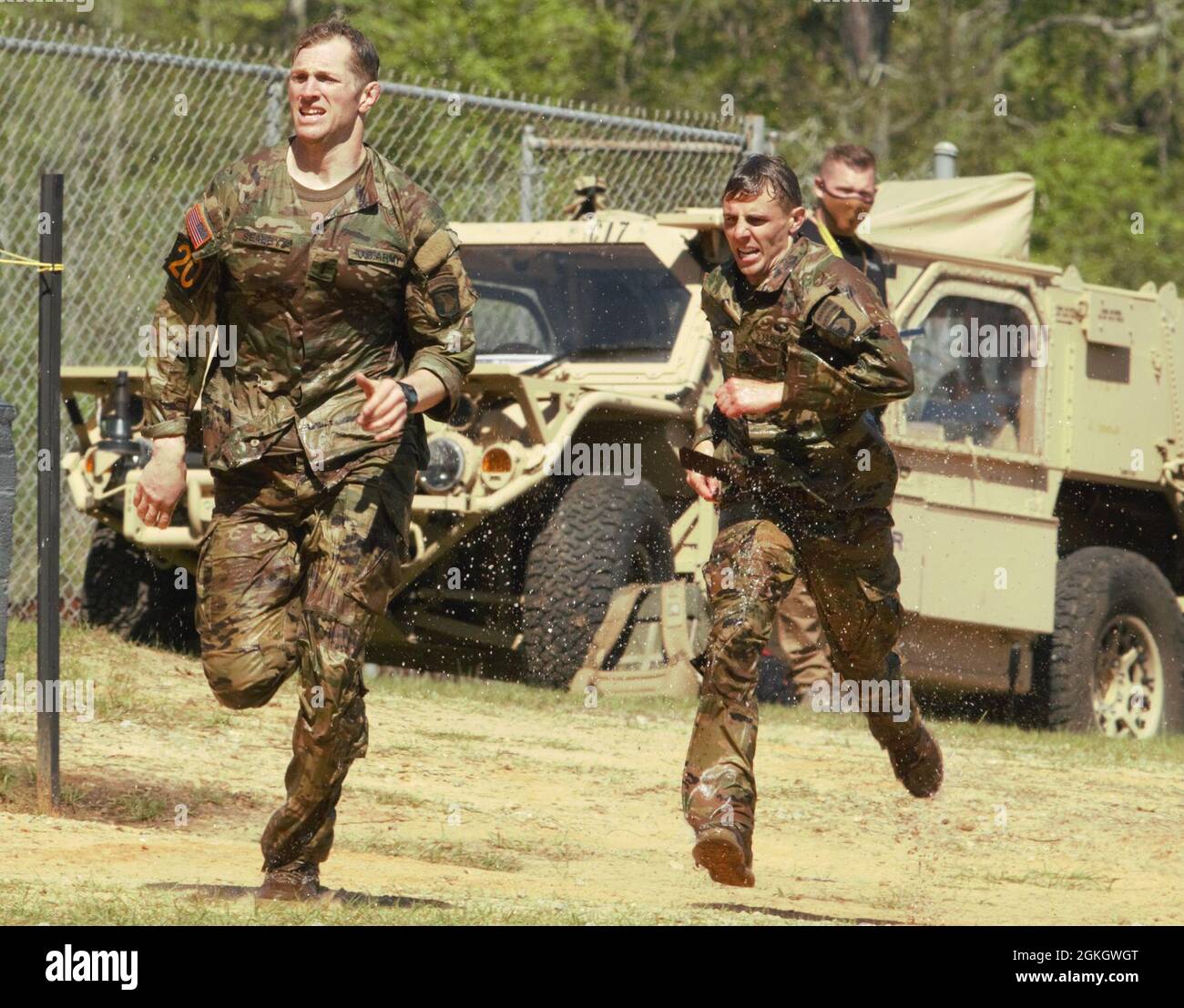 1LT Reid Sealby and 1LT Andrew Farrell, from the 101st Airborne ...