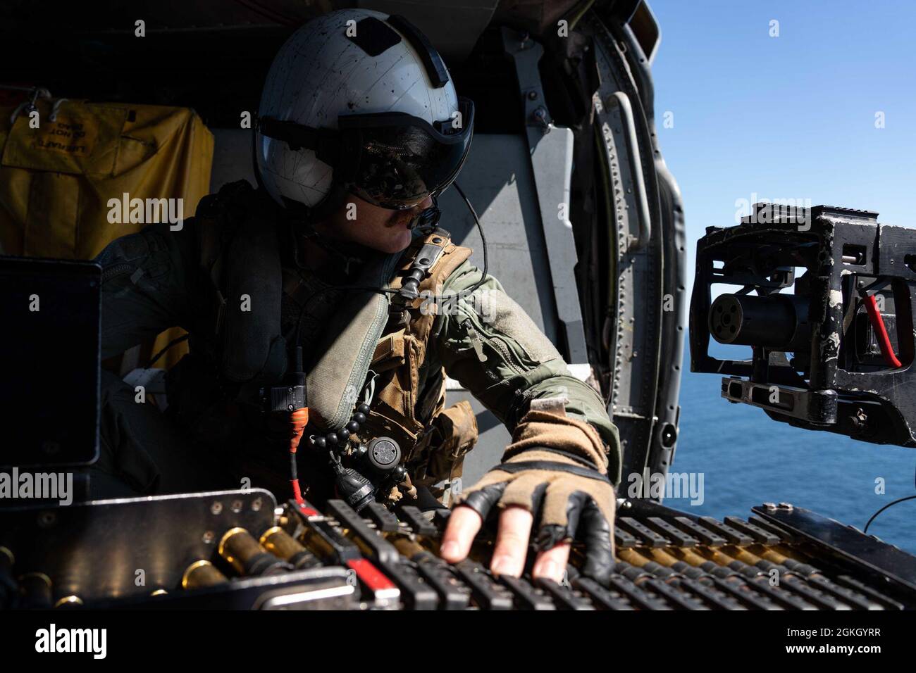 PACIFIC OCEAN (April 18, 2021) Chief Naval Aircrewman (Helicopter ...