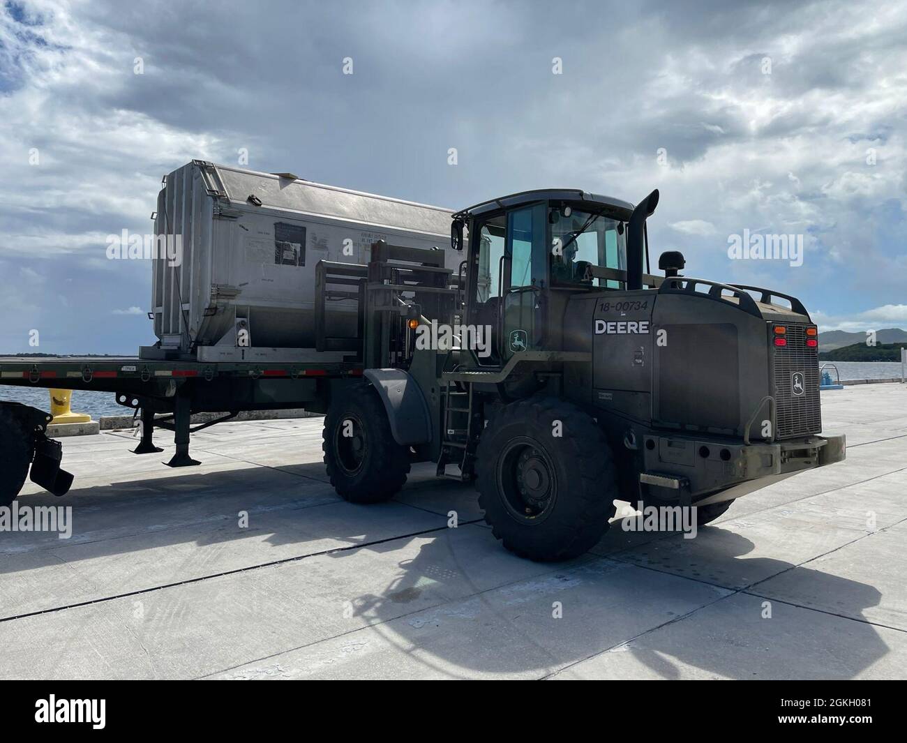 34 ton hi-res stock photography and images - Alamy