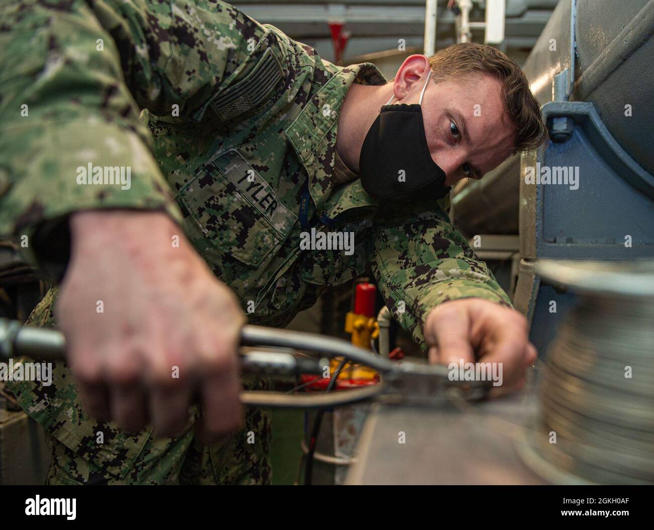 Arresting gear engine hi-res stock photography and images - Alamy