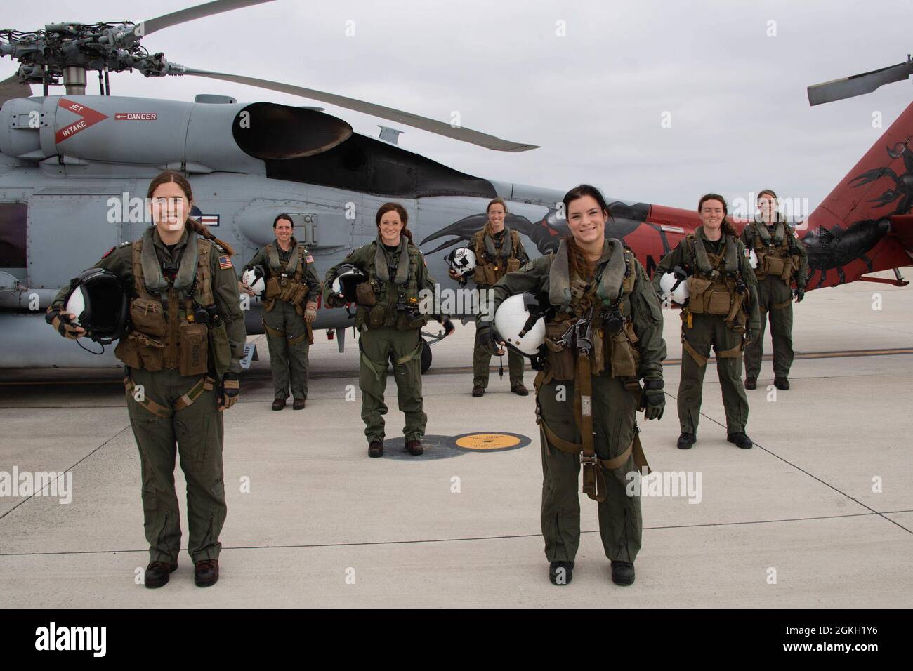 210420-N-UM741-1109 SAN DIEGO pr. 20, 2021) Navy pilots and aircrew ...