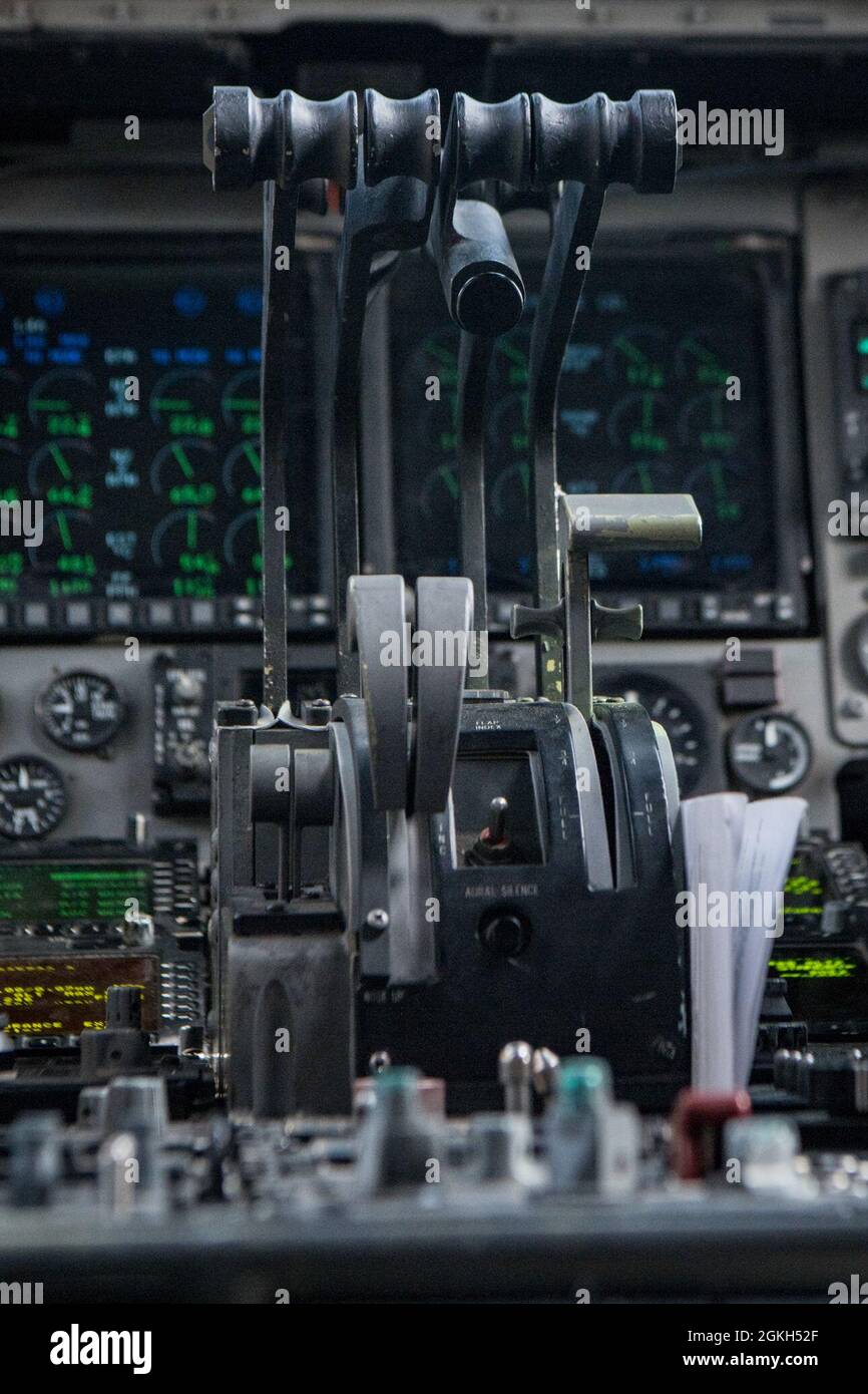 Flight controls for a U.S. Air Force C-17 Globemaster III operations ...