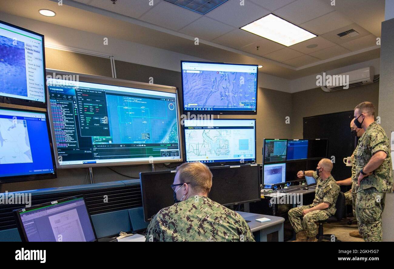 210421-N-AD499-1068 KEYPORT, WASH (April 21, 2021) Sailors attached to Unmanned Undersea ...