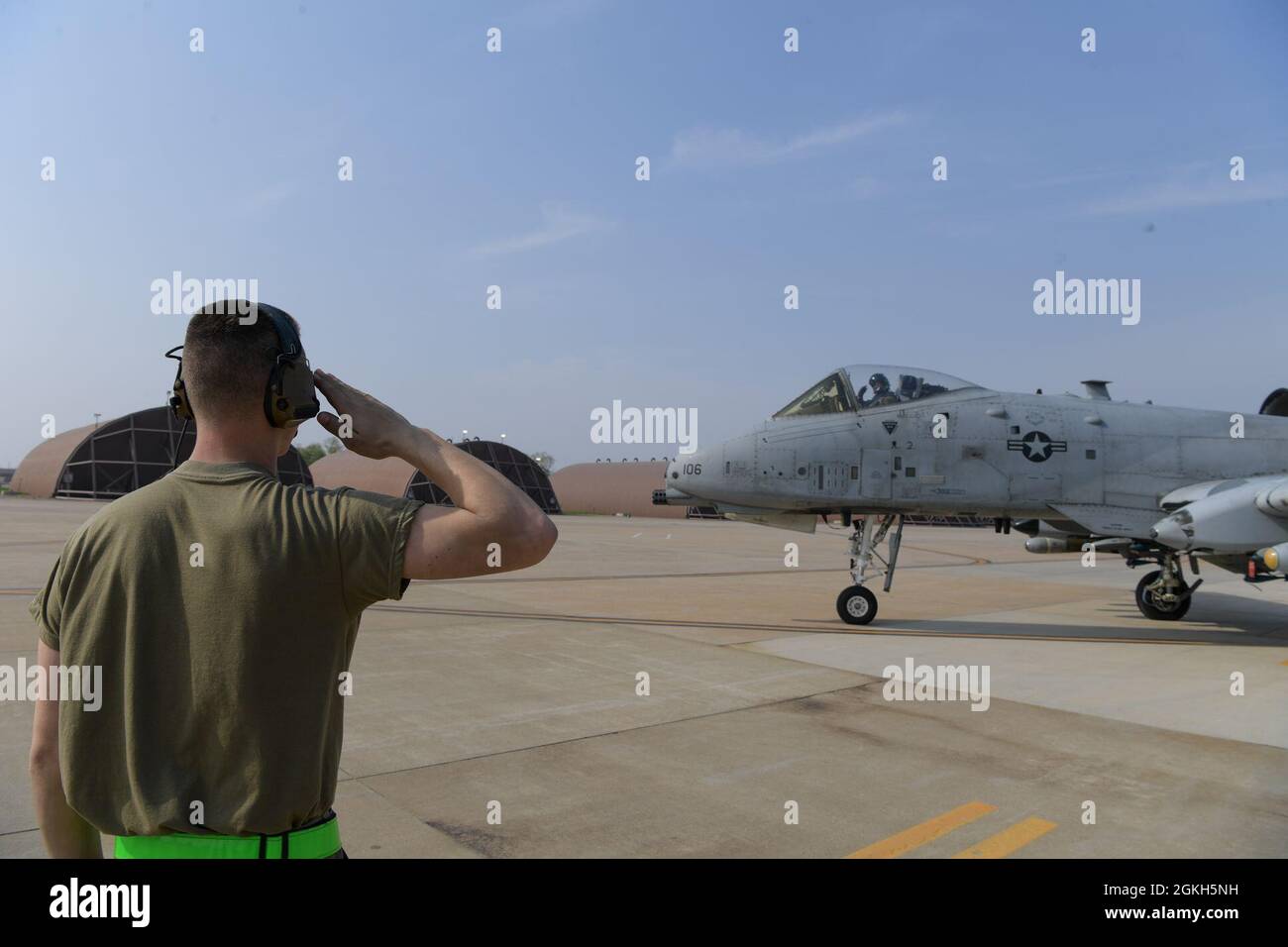 Airman 1st Class Anthony Decamp, 25th Aircraft Maintenance Unit crew ...