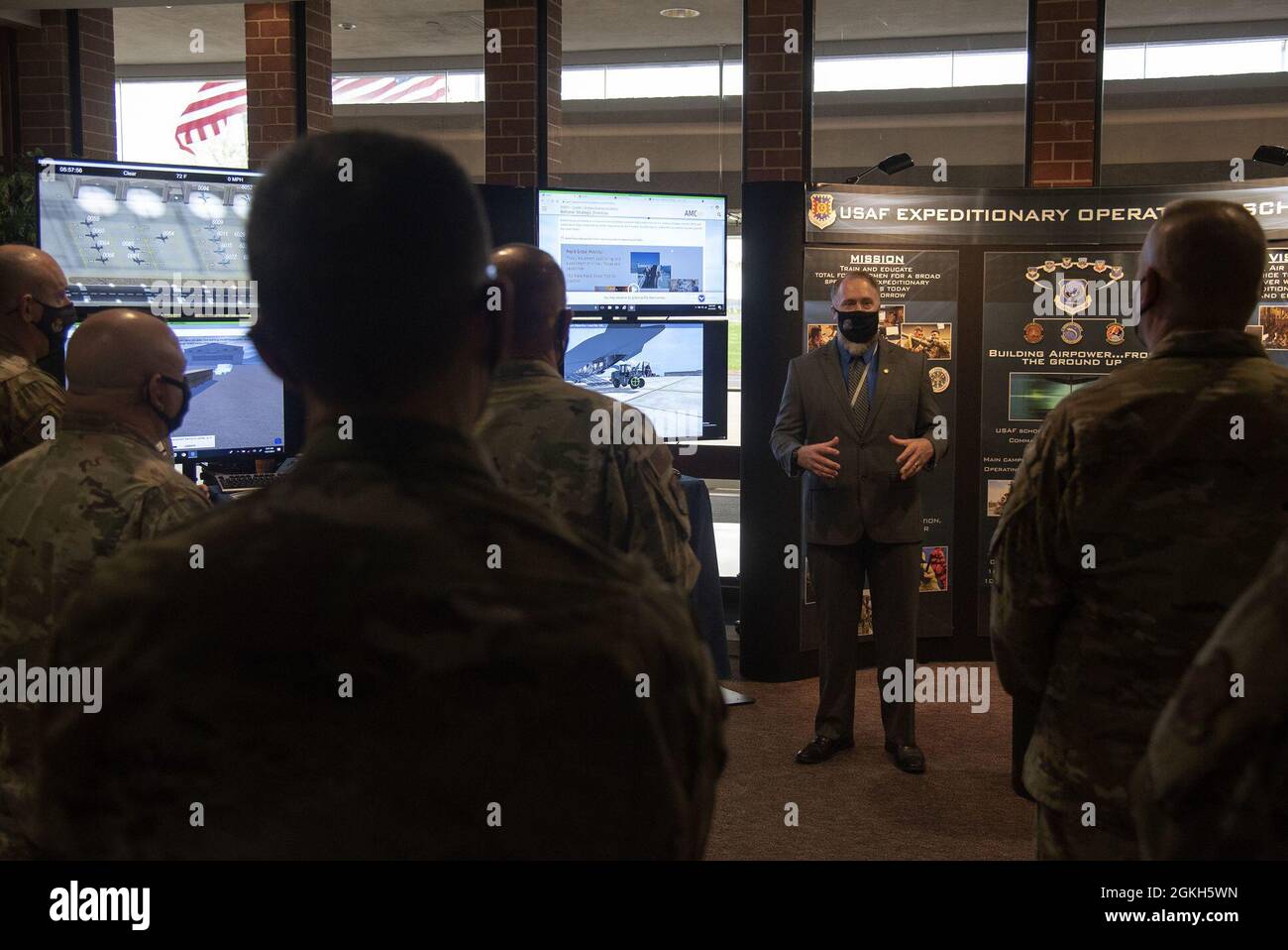 423rd mobility training squadron hi-res stock photography and images ...