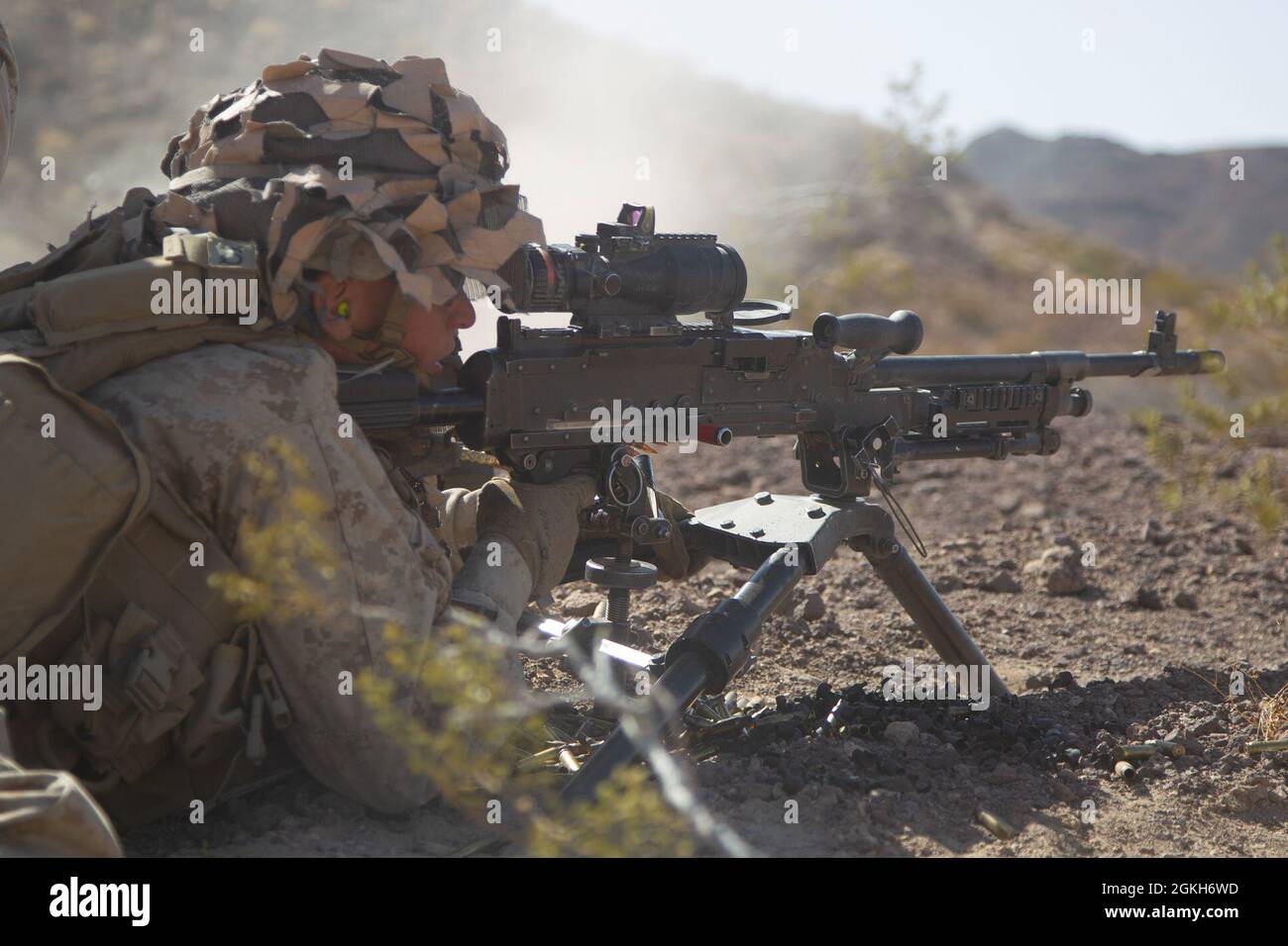 240 gun fire hi-res stock photography and images - Alamy