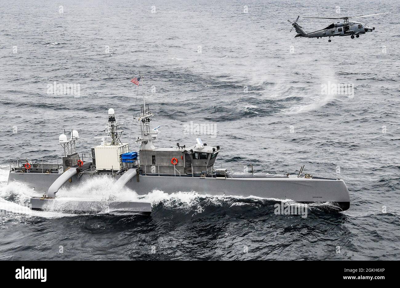 210421-N-FC670-1052 PACIFIC OCEAN (April 21, 2021) A Seahawk medium ...