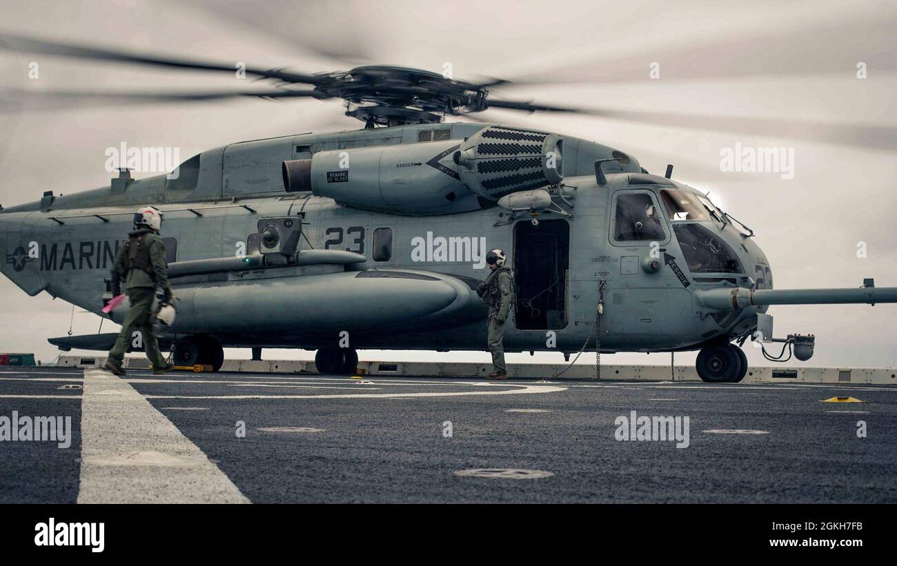PACIFIC OCEAN (April 21, 2021) U.S. Marines with Marine Medium ...