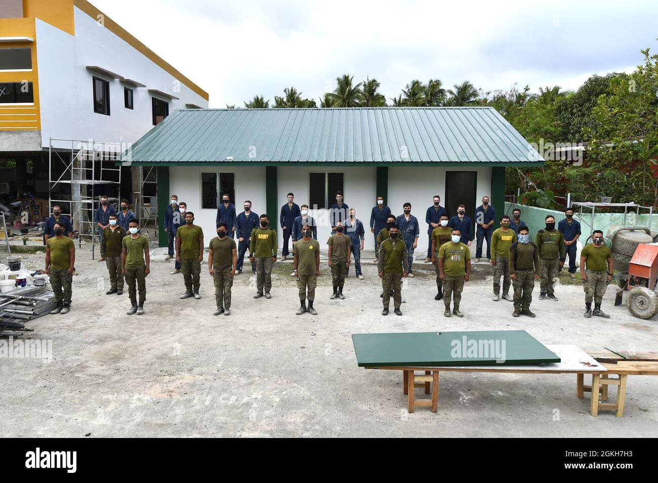 U.S. Marines with 9th Engineer Support Battalion and Philippine Army ...