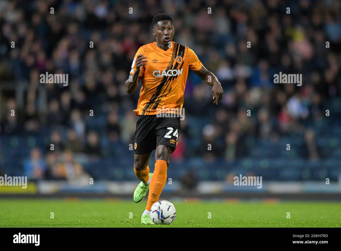 Di'Shon Bernard #24 of Hull City with the ball Stock Photo - Alamy