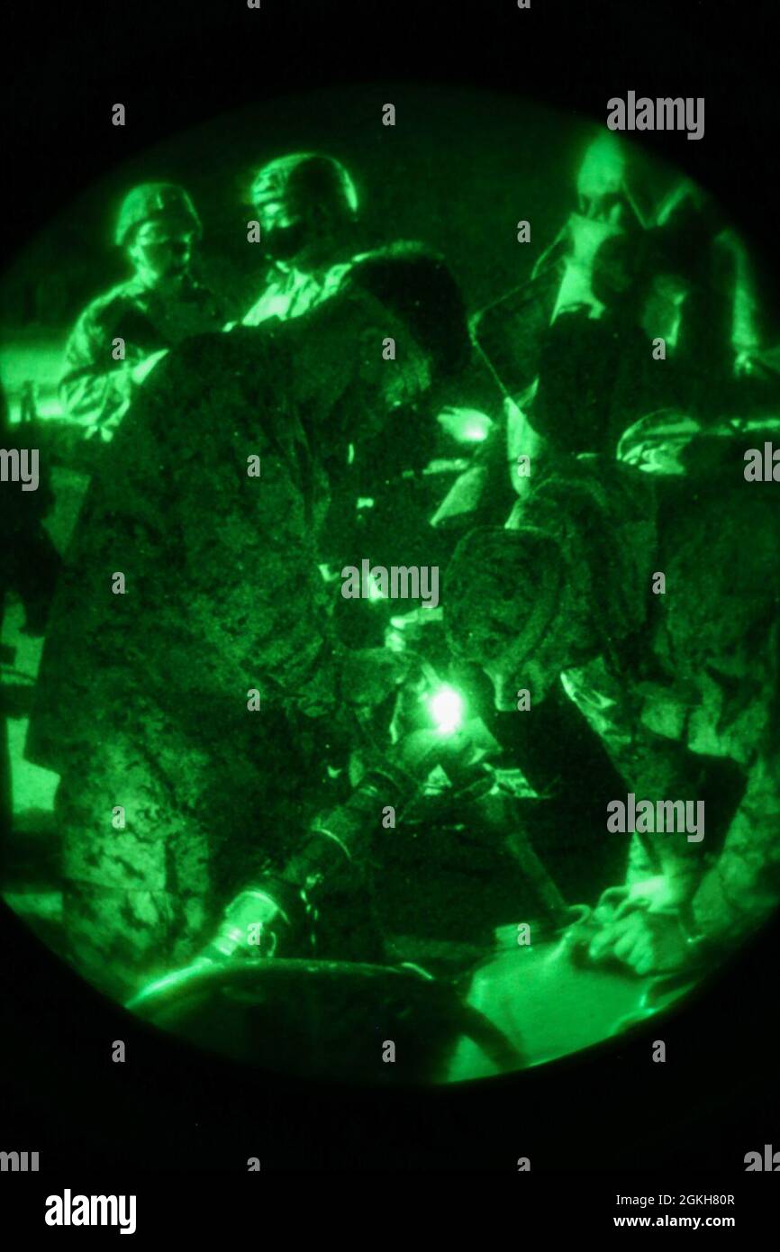 U.S. Marine Corps Cpl. Dongyoung Kim, Engineer Equipment Electrical ...