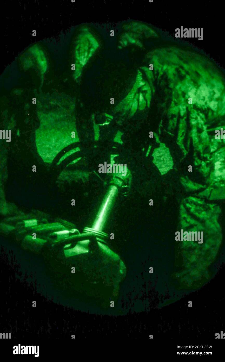 U.S. Marine Corps Cpl. Dongyoung Kim, Engineer Equipment Electrical ...
