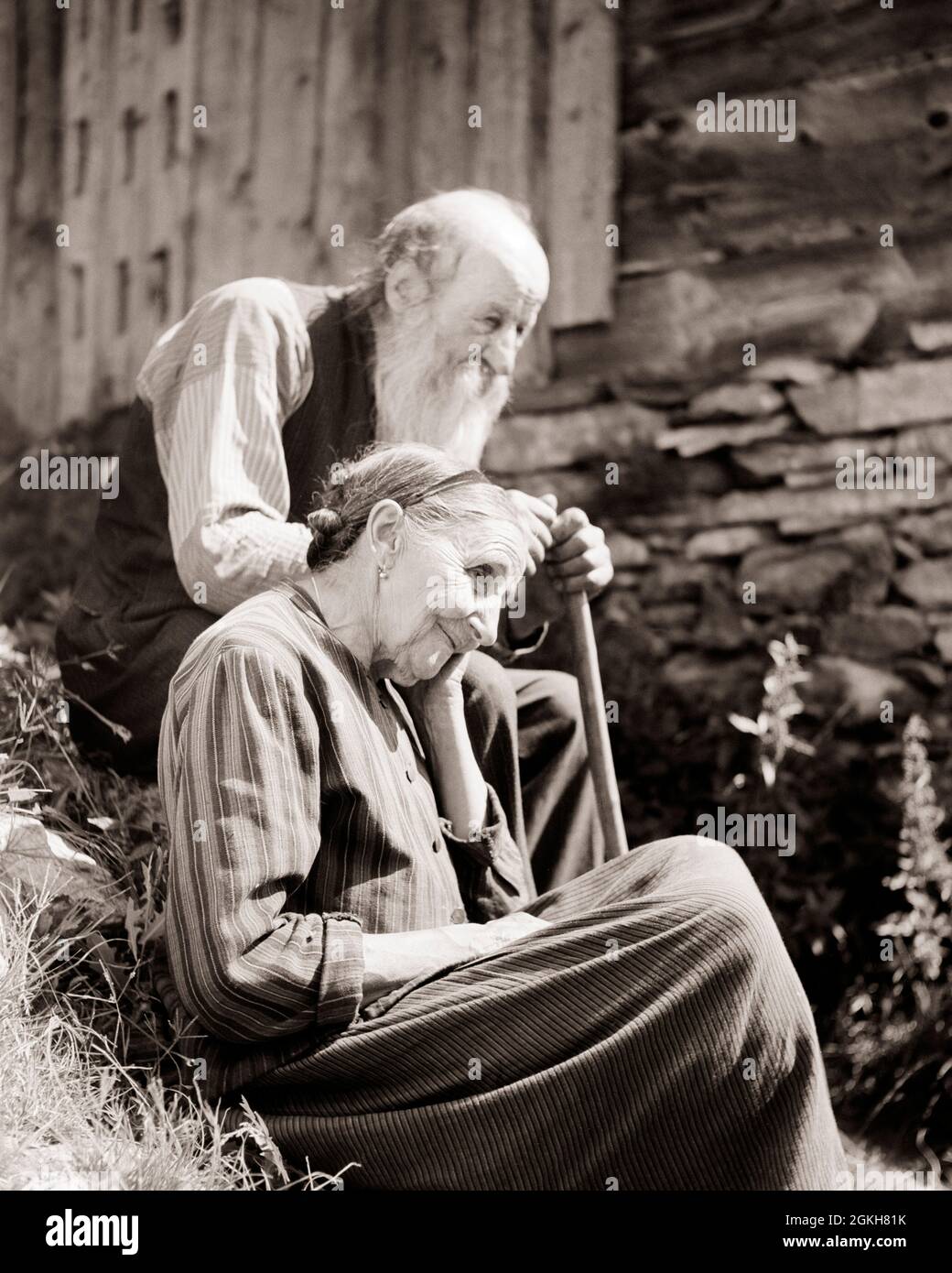 1950s PORTRAIT OF ELDERLY ALPINE COUPLE IN SWITZERLAND - c4220 LUT001 ...