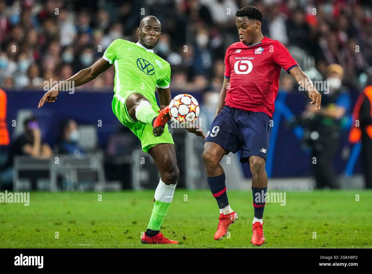 LILLE, FRANCE - SEPTEMBER 14: Josuha Guilavogui of VfL Wolfsburg and ...
