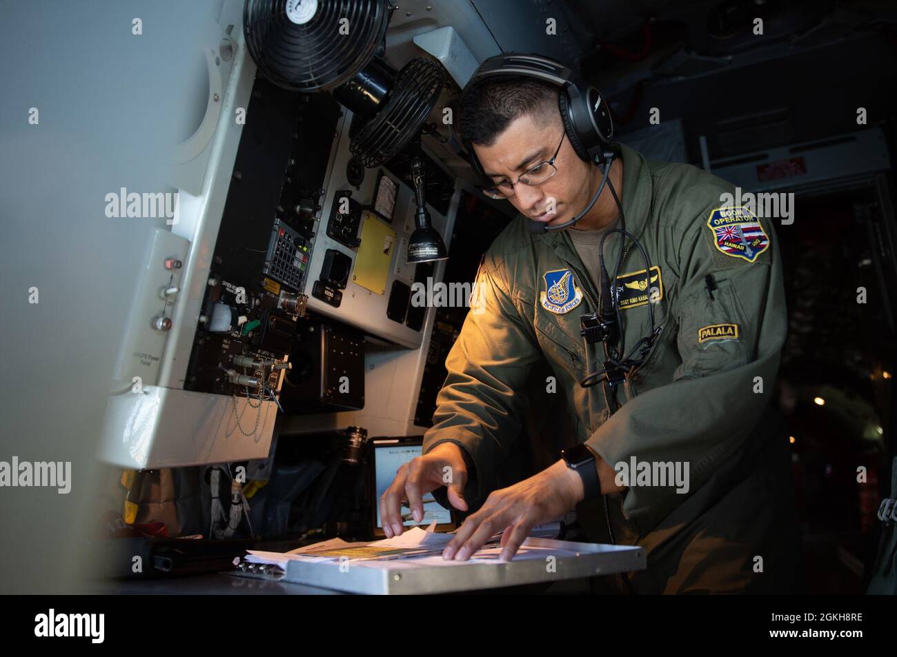 Mid Air Refueling From Inside