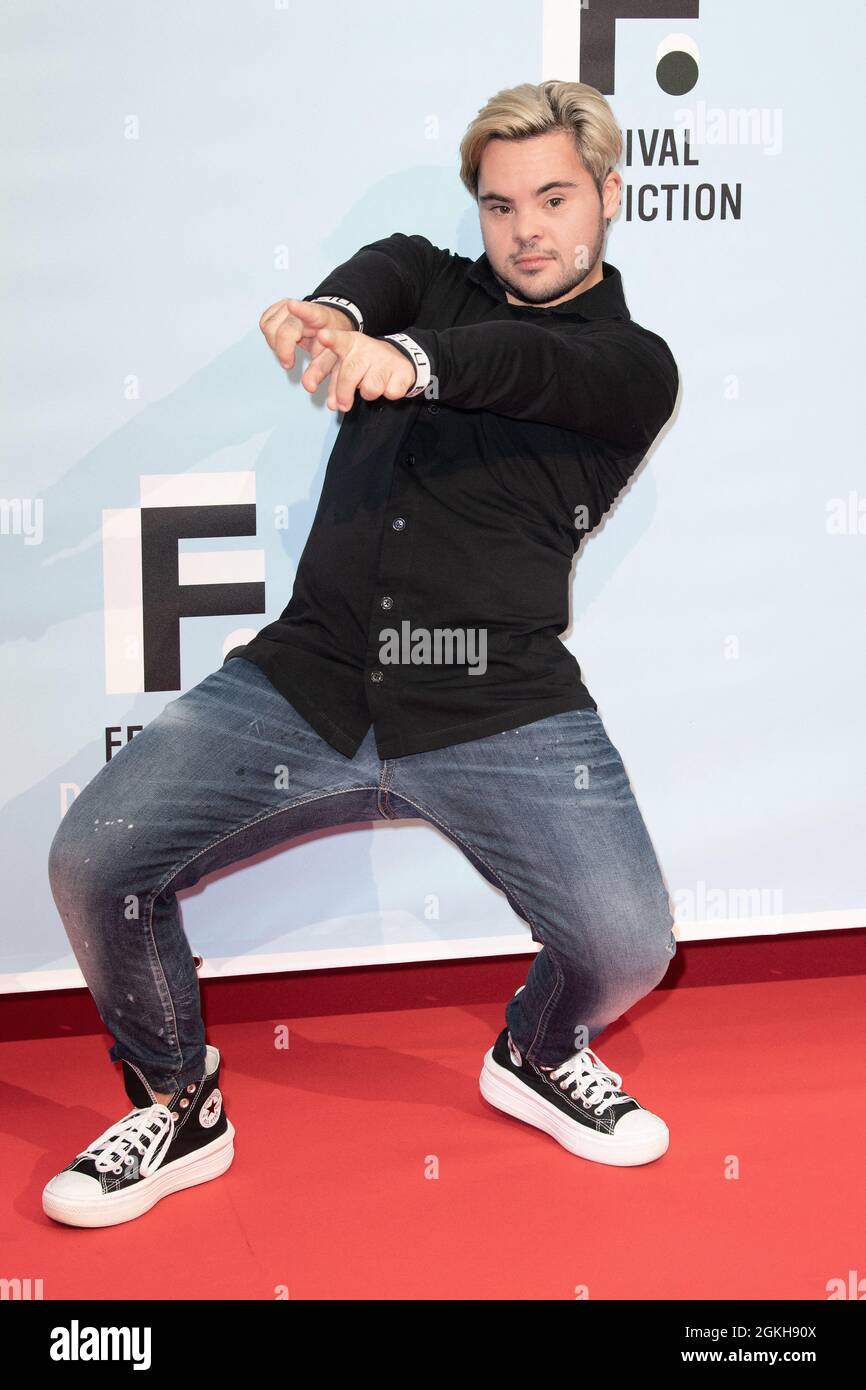 Samuel Allain Abitbol attends the J irai au bout de mes reves photocall ...