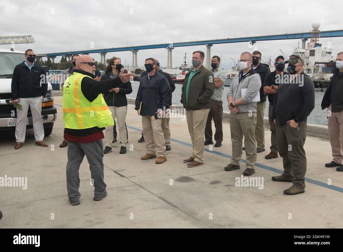 U.S. Army Reserve Soldiers, Marines and local law enforcement agencies ...