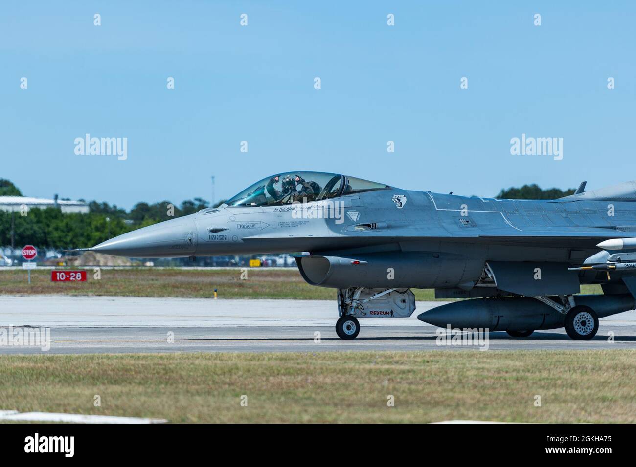 A U.S. Air Force F-16 Fighting Falcon Pilot from the Colorado Air ...