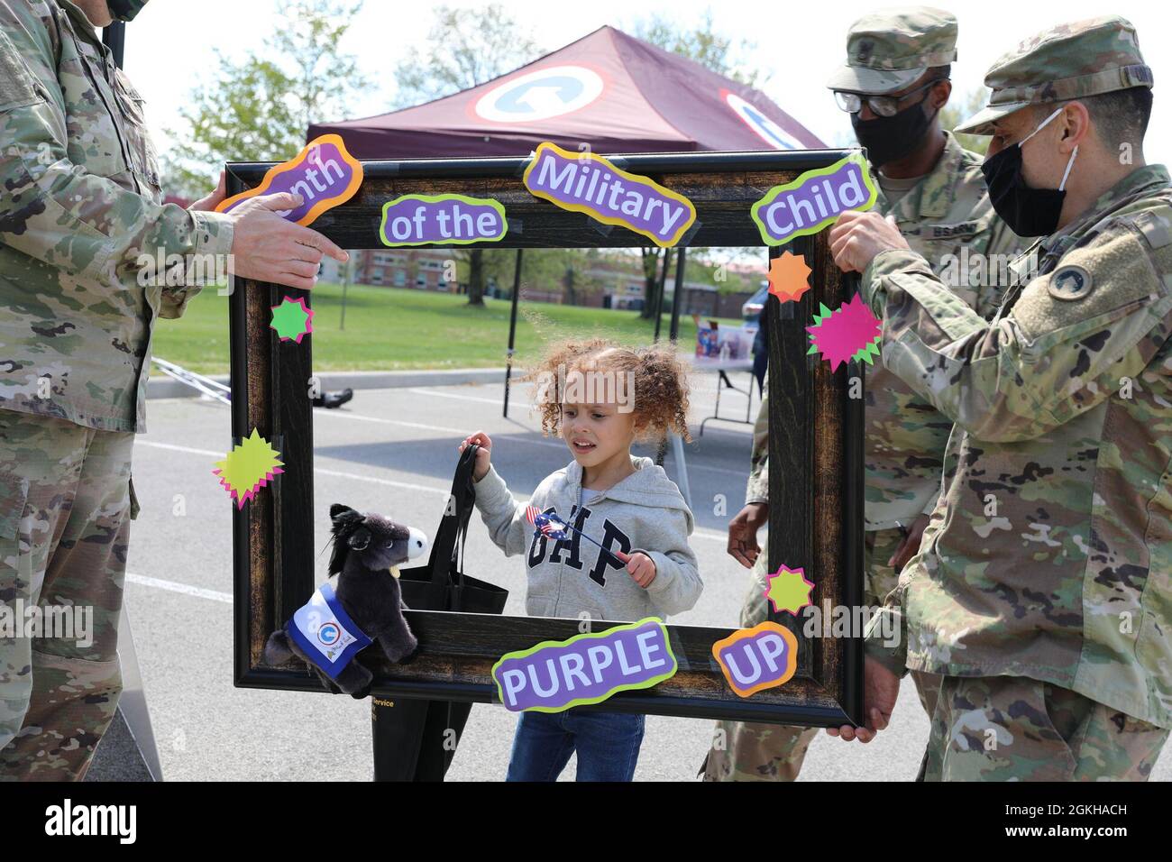 Soldier family readiness group hi-res stock photography and images - Alamy