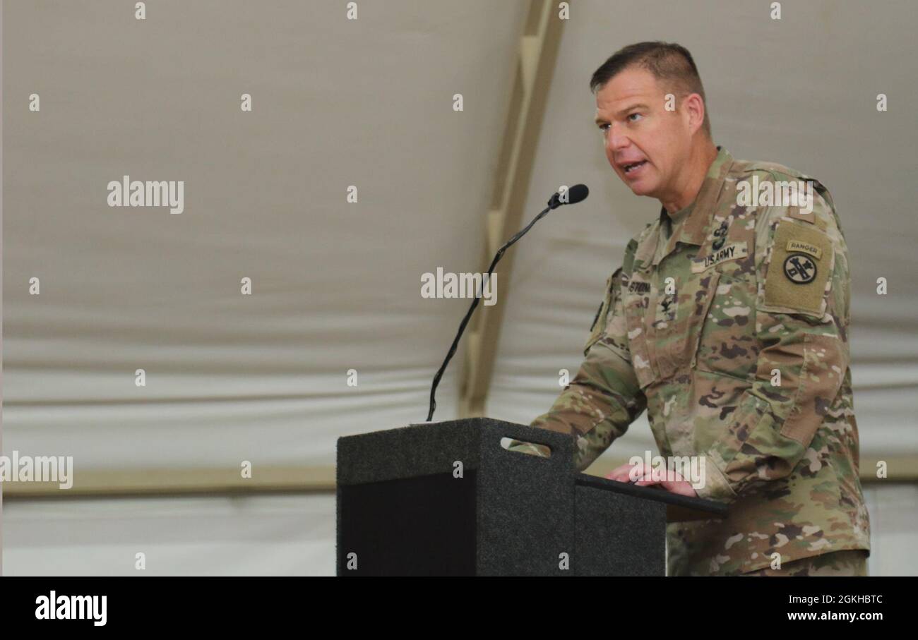 The U.S. Army commander from 16th Engineer Brigade, Army National Guard ...