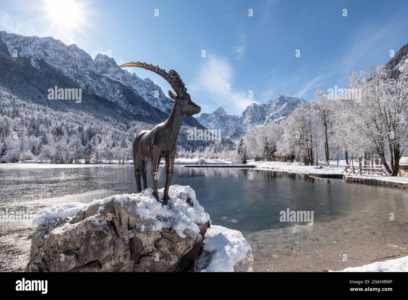 Jasna lake kranjska gora hi-res stock photography and images - Alamy