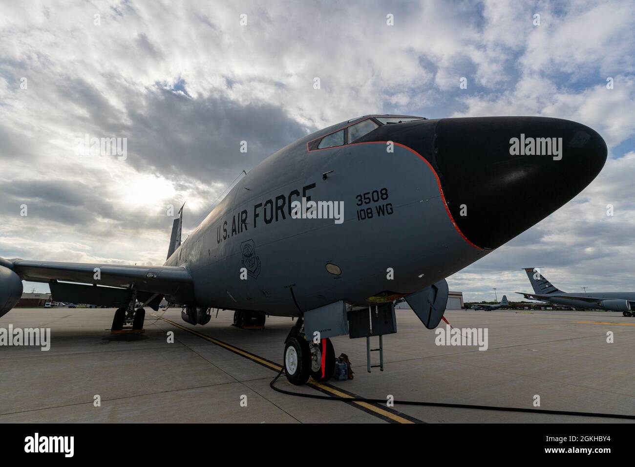 A U.S. Air Force KC-135R Stratotanker with the 141st Air Refueling ...